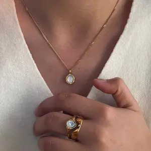MEIDEYA Oval Moonstone Necklace
