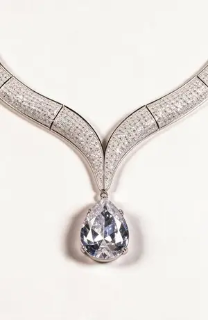 MODENAIRE Crystal Teardrop Pendant Necklace And Drop Earring Set