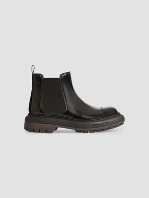 Givenchy Cargo Chelsea Boots In Brushed Leather - Black