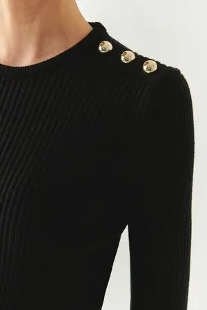 EXQUISE Delphine Long Sleeve Ribbed Knit Blouse