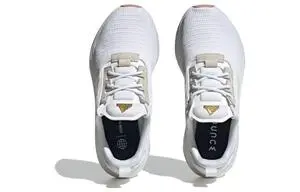 Adidas Swift Run