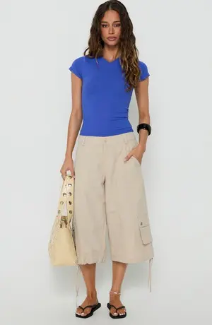 Princess Polly Daily Define High V-neck T-shirt