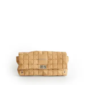 MONADE Pouch Bag Matte Dune_ - Brown