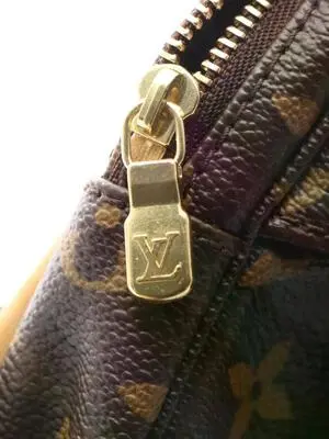 LOUIS VUITTON 2006 Mini Bosphore Monogram Belt Bag