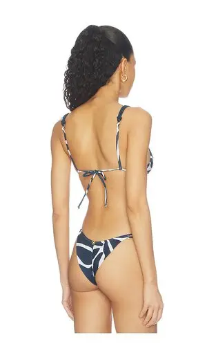 VIX PAULA HERMANNY Tesse Tri Parallel Bikini Top In Navy
