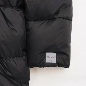 Max Mara Short Roomy Puffer Jacket In Water-repellent Fabric - Black