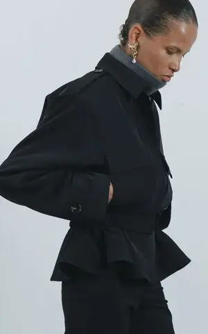 Arakii Exclusive Cropped Frill Jacket