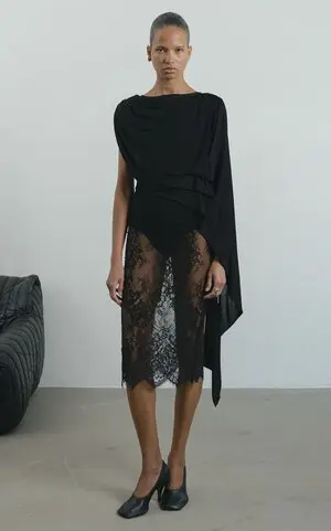 Arakii Exclusive Haze Asymmetric Top
