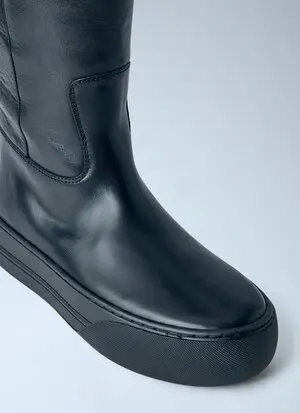 Chloé Delia Leather Boots