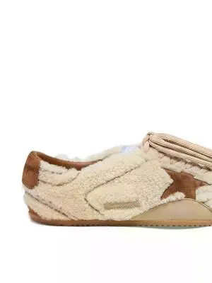 GOLDEN GOOSE True-star In Beige Shearling With Tan Leather Star Sneakers