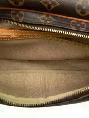 LOUIS VUITTON 2010 Monogram Reporter Pm Crossbody Bag