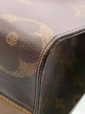 LOUIS VUITTON 2021s Mm Monogram Giant Onthego Tote Bag