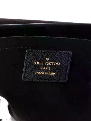 LOUIS VUITTON Very Messenger Monogram Leather Shoulder Bag