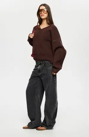 Lioness Dolce V-neck Sweater