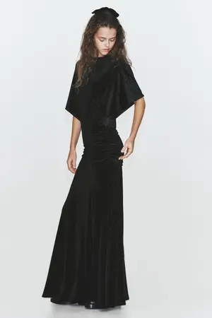 H&M Gathered Velvet Dress - Black