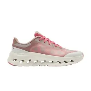 On Wmns Running Camellia Ivory