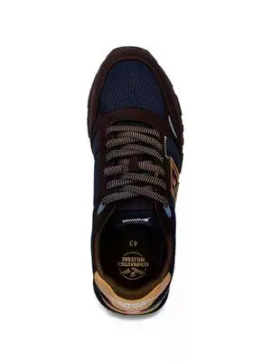 AERONAUTICA MILITARE Tricolor Arrows Logo-patch Panelled Sneakers