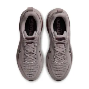 Nike Vomero 18 Road Running Shoes