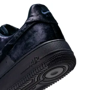 Nike Air Force 1 '07 Se Velvet Shoes