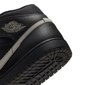 JORDAN Air 1 Mid Utility Shoes