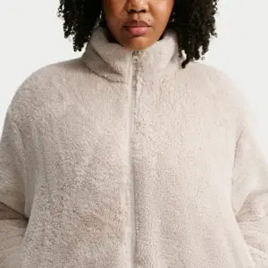 Nike Sportswear Essential High-pile Fleece Jacket
