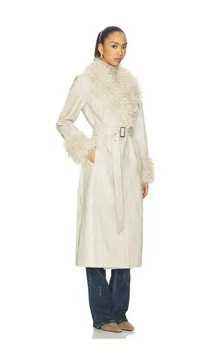 CURAAE BY ELLIATT Poseyra Coat