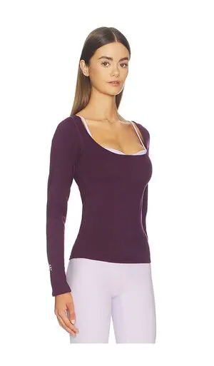 437 The Scoop Top In Mauve