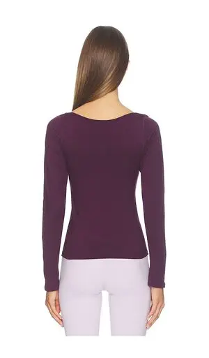 437 The Scoop Top In Mauve