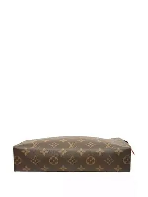 LOUIS VUITTON 2021-2026 Monogram Toiletry Pouch 26 Clutch Bag