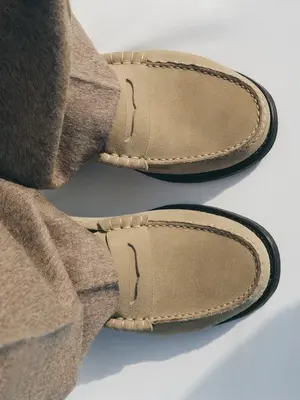 Jacquemus Round-toe Loafers