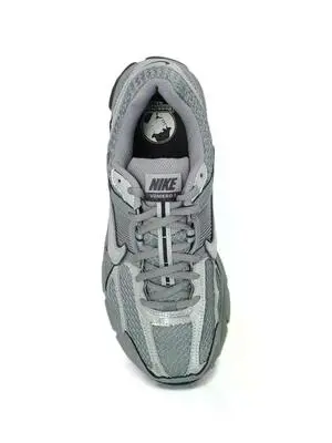 Nike Zoom Vomero 5 Sneakers