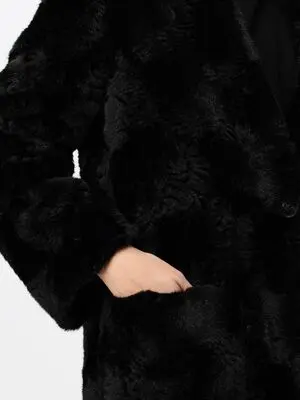 MEIMEIJ Long Single-breasted Faux Fur Coat With A Relaxed Fit