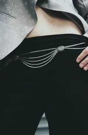 Mango Engraved Chain Belt