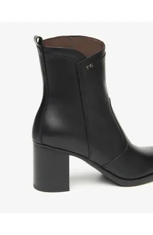 NEROGIARDINI Leather Block Heel Bootie