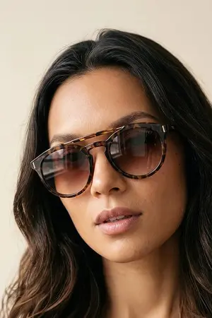 VELVET EYEWEAR Amelia-polarized