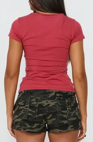 Princess Polly Local Celebrity Graphic T-shirt