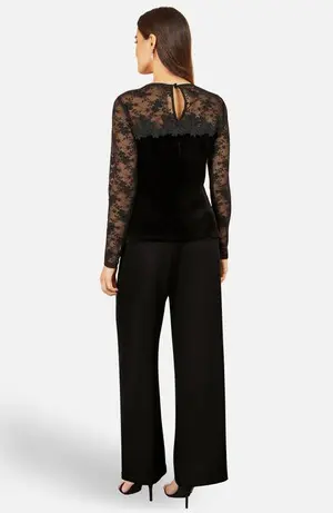 YUMI Lace Applique Long Sleeve Top