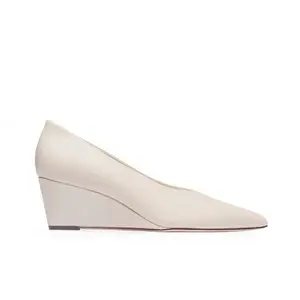 Bernardo Maddox Wedge Pump Eggshell