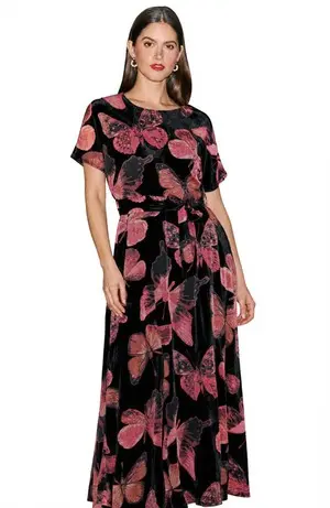YUMI Short Sleeve Round Neck Midi Dress