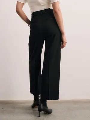 The Fold Clever Crepe Adelaide Cropped Trousers