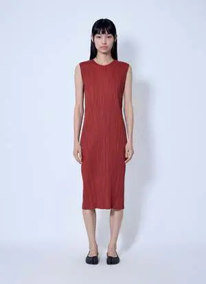 Issey Miyake September Pleated Midi Dress - Red