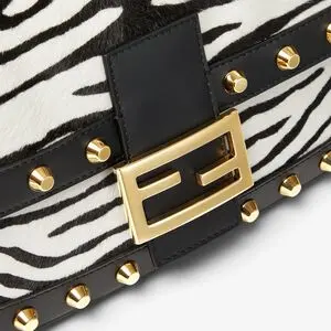 Fendi Baguette® 26424