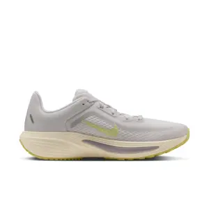 Nike Quest Road Running Shoes