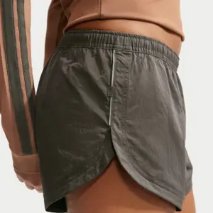 Nike Skims Crunchy Nylon 2.5" Shorts