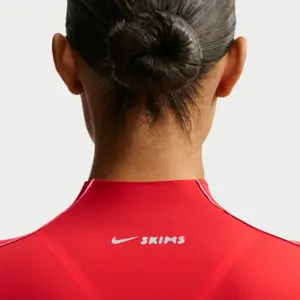 Nike Skims Weightless Short-sleeve T-shirt