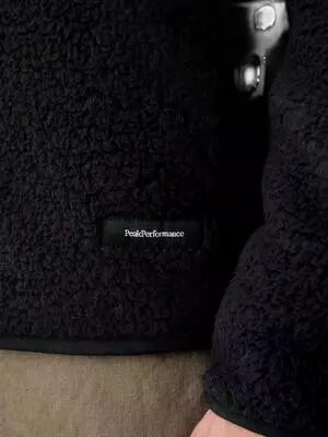 PEAK PERFORMANCE Wildrush Pile Jacket - Black