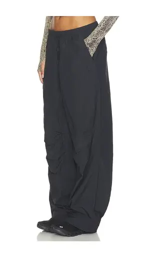 On X Zendaya Ruched Lightweight Pant