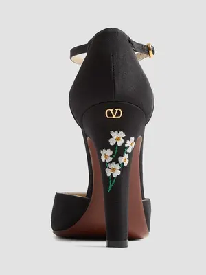 Valentino Garavani Hi Dolly Fabric 105mm Pumps With Floral Embroidery