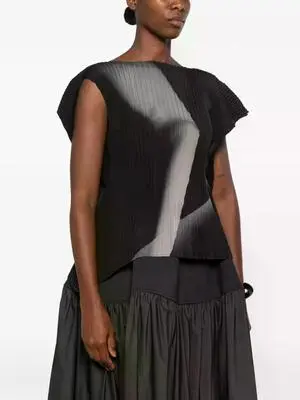 Issey Miyake Pleated Asymmetric-hem Blouse