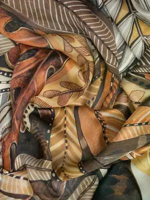 ELIZABETTA Debora Leaf-print Scarf - Brown